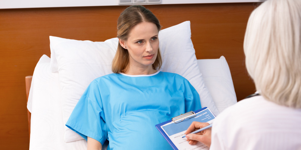 Amniopunkcja – na czym polega i do czego służy? - Woda Dla Dziecka Mama ...